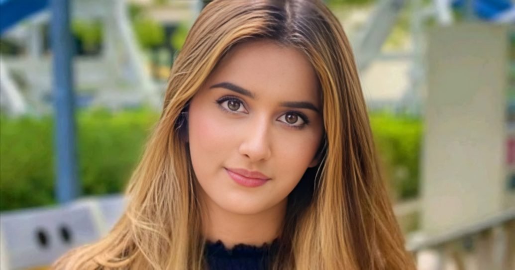 Alishba Anjum Biography: Unveiling the Star's Life Story